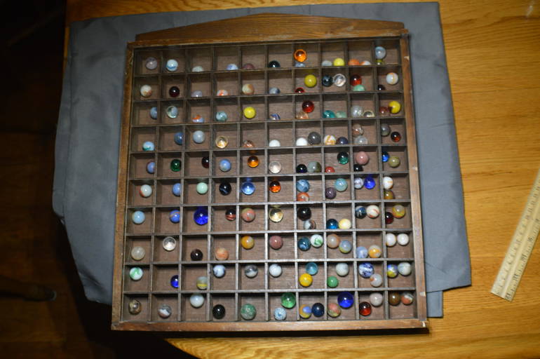 140 Good Old Marbles in a Marble Display Case (#0496) on Dec 18, 2021 ...