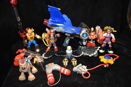 Antique & Vintage Action Figures for Sale in Online Auctions - Page 2