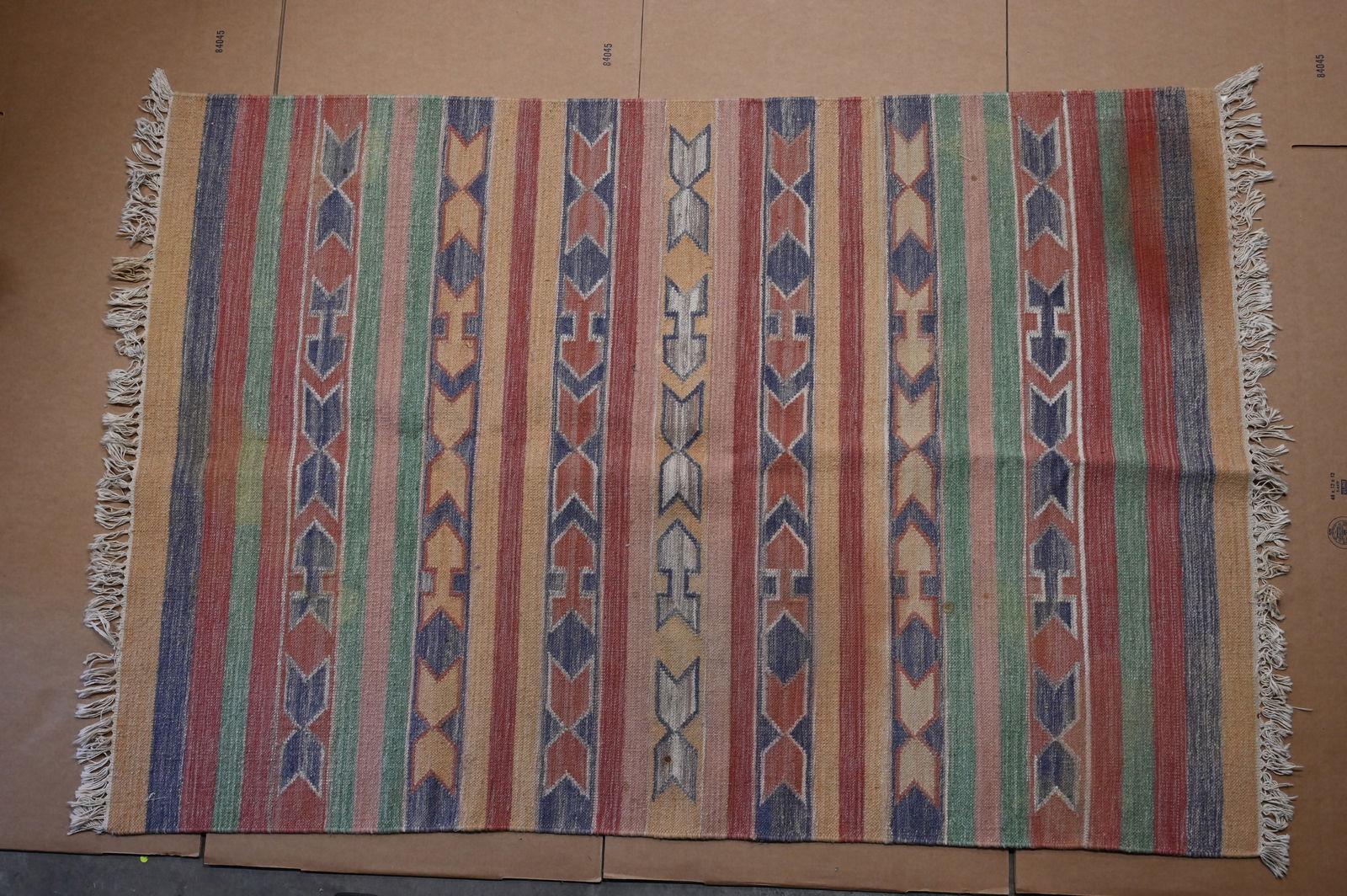 Native American Patern Rug/blanket 48 1/2" X 71" Made By Splendid ...