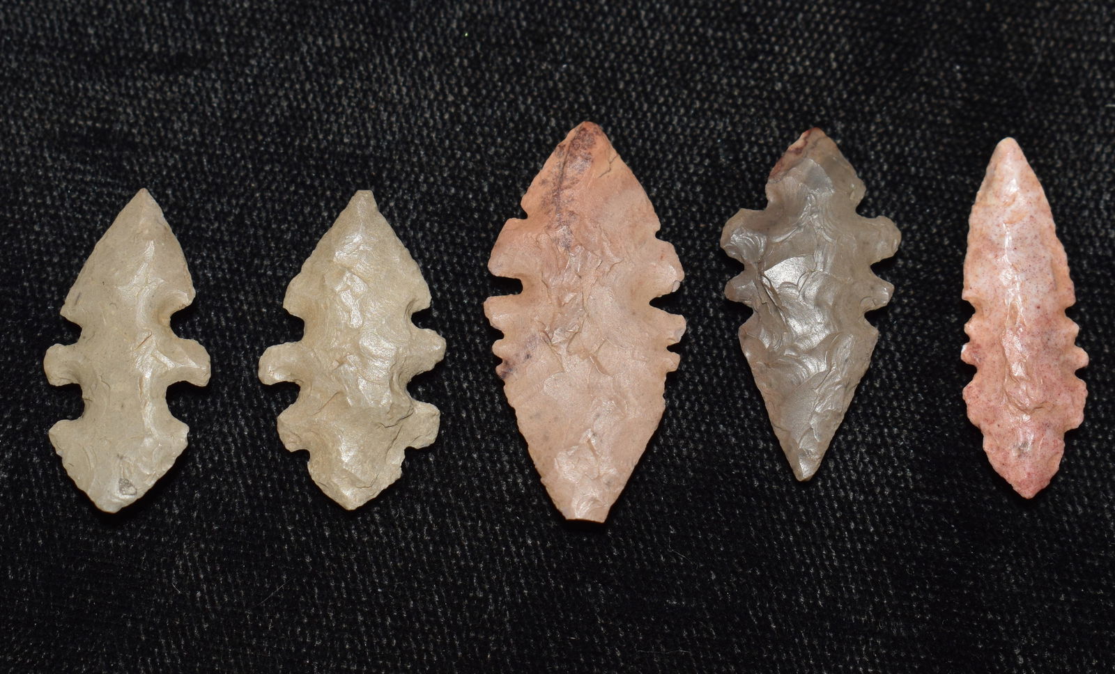 5 Eccentric Neolithic Arrowheads Found In Northern Africa Auction