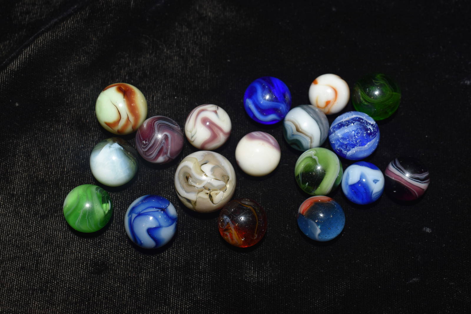 18 Christiansen Slag Marbles. Varying Condition But Most Are In ...