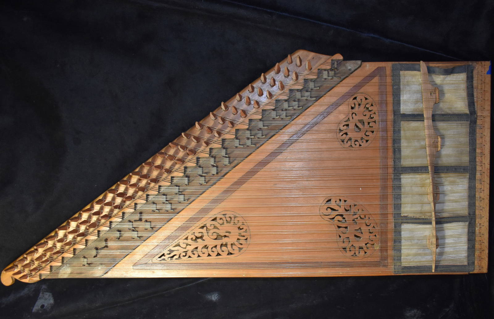 Large 30" Vintage/antique Lap Harp Auction