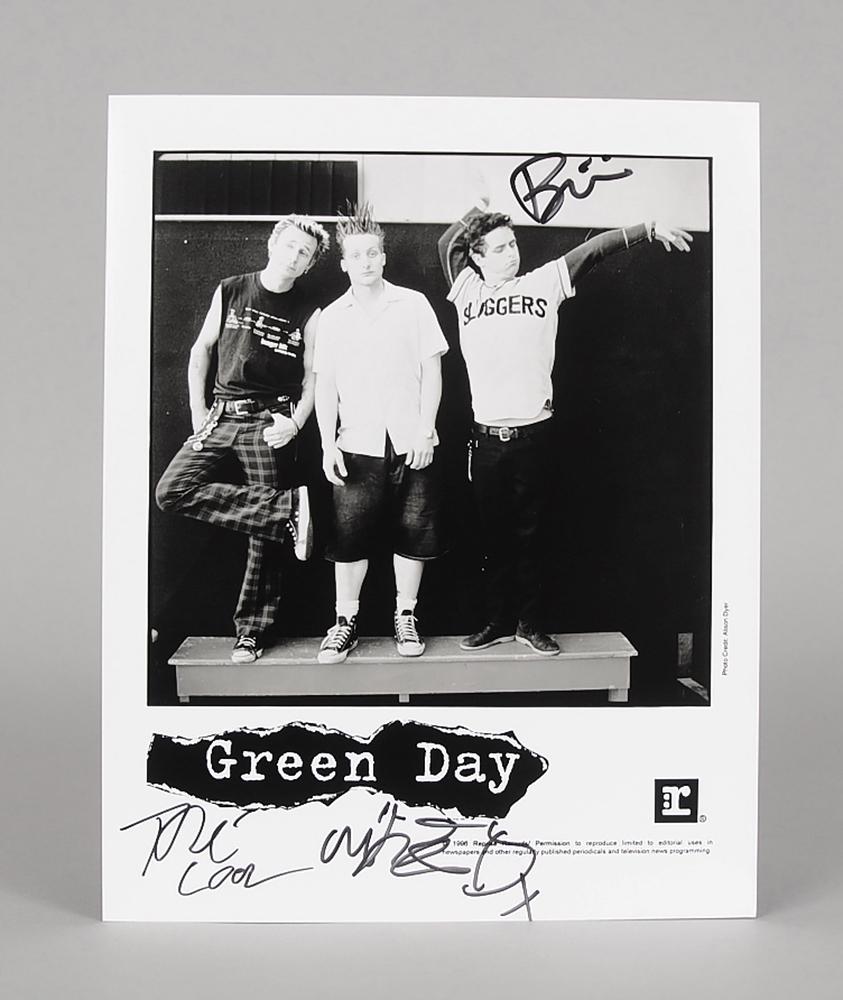 Green Day Reprise Records Multi Signed Photograph