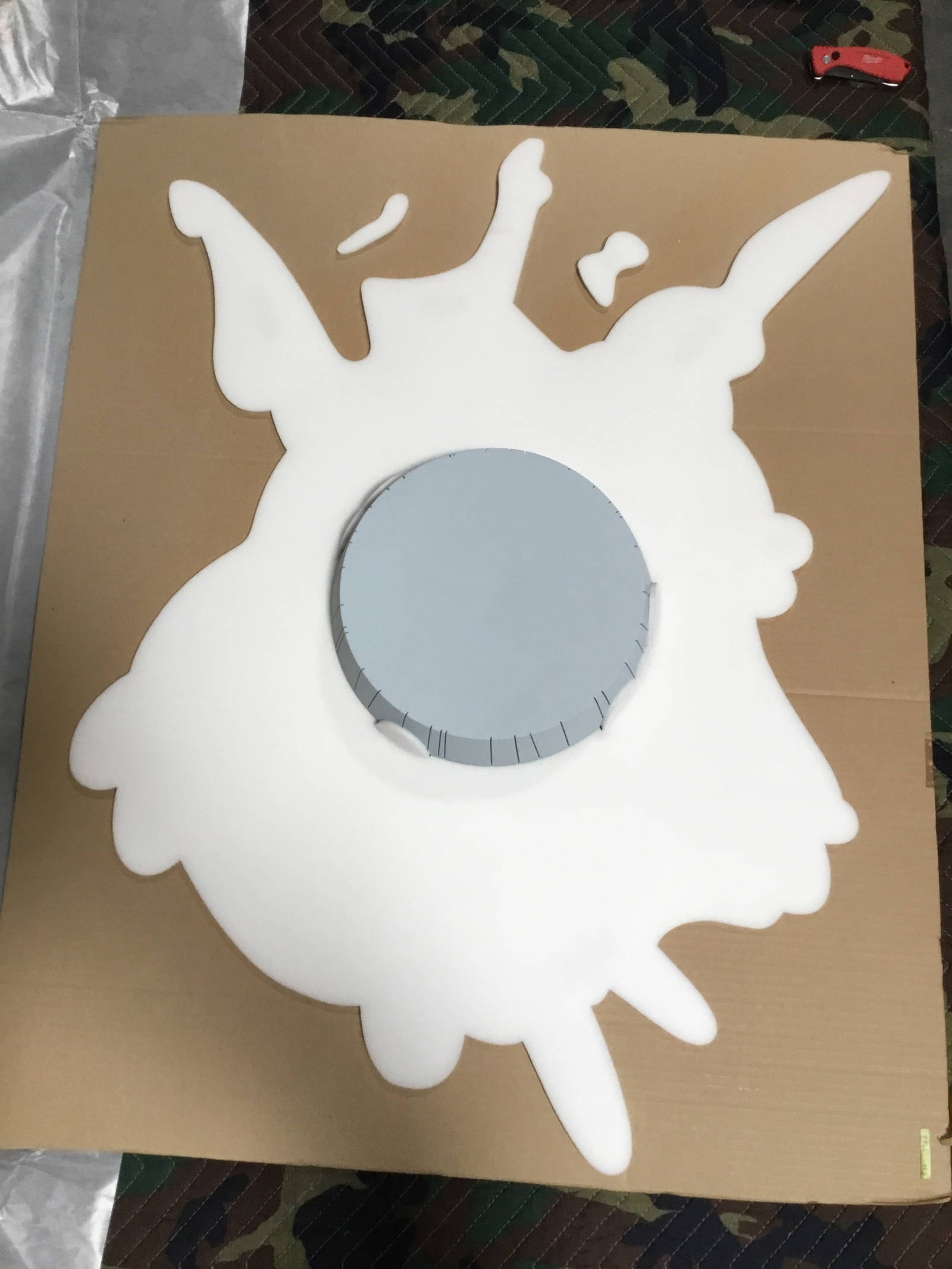 Vincent James - 10 Plastazone Bananas, Neoprene, 'pie (white)' Auction