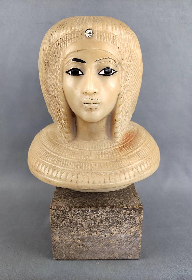 Canopic lid of Queen Kija, replica, Ars mundi, replica of the original ...