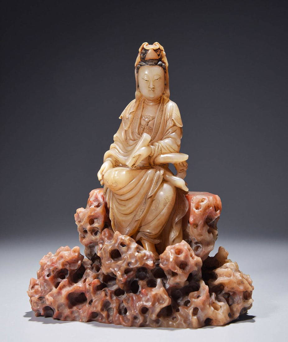 In The Qing Dynasty, The Shoushan Lotus Stone Sutra Scroll Guanyin Sat ...