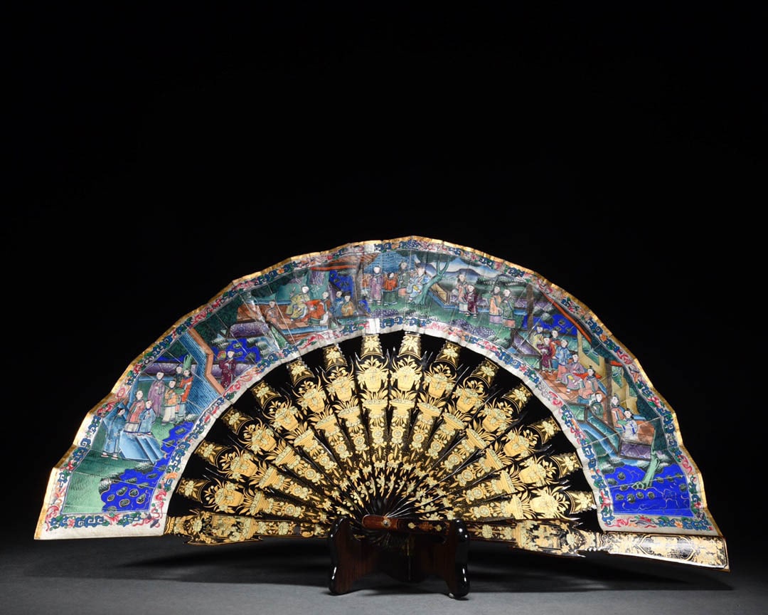 In The Qing Dynasty, Black Lacquer Painted With Gold And Painted With ...