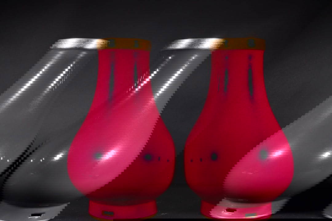 An Exquisite Ruby Red-glazed Outline In Gold With Poem Vase Auction