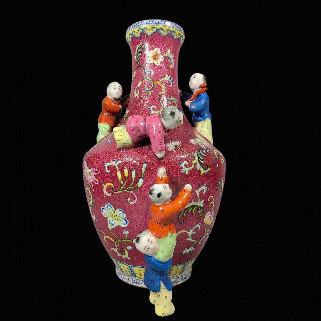 A Rare Ruby Red-glazed Famille-rose Flower And Figure Pattern Vase Auction