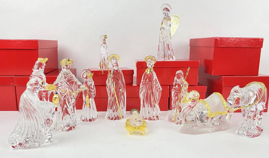 (13 Pcs) Gorham Crystal Nativity Set