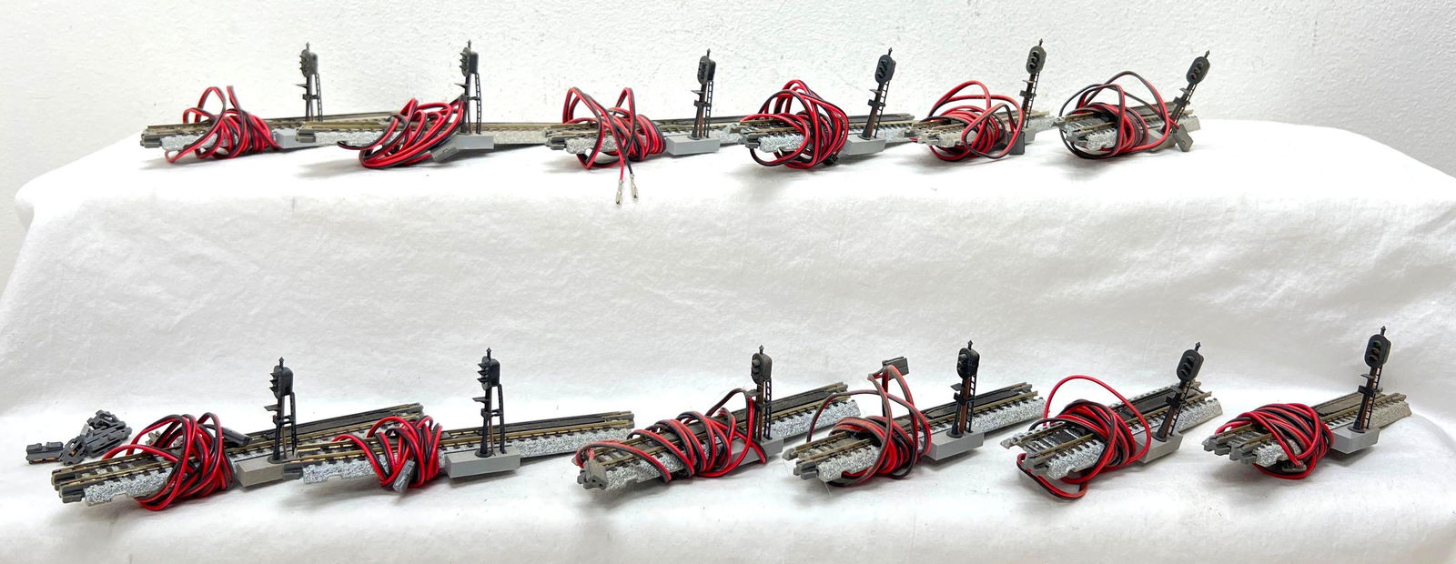 N Scale Twelve Kato 20 605 1 Automatic Three Color Signals