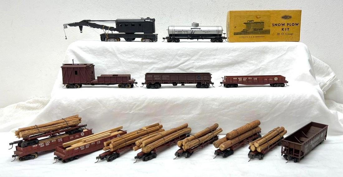 HO scale kit built crane Ambroid snow plow more (#0301) on Mar 25, 2023 ...
