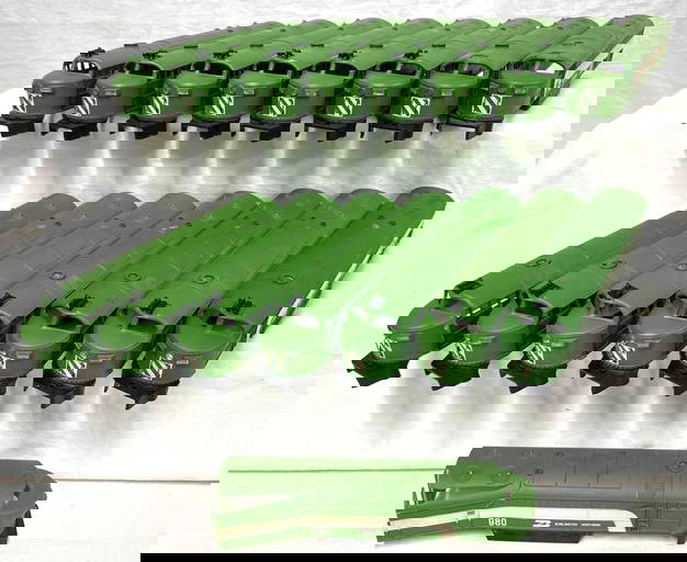 Fifteen B&n Diesel Locomotive A Unit Shells Ho Gauge