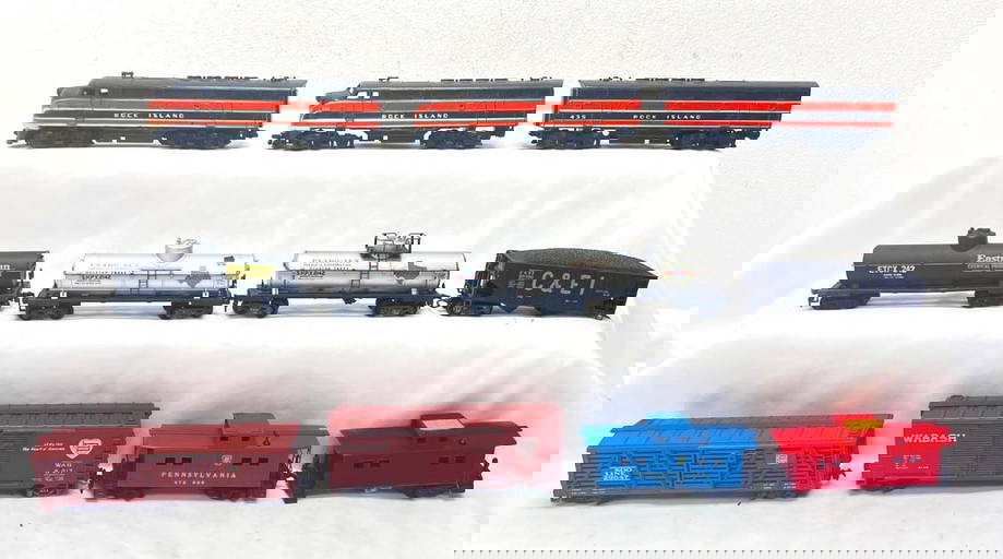 Ho Scale Varney Rock Island A B A Diesel Locos Eight Freight Cars