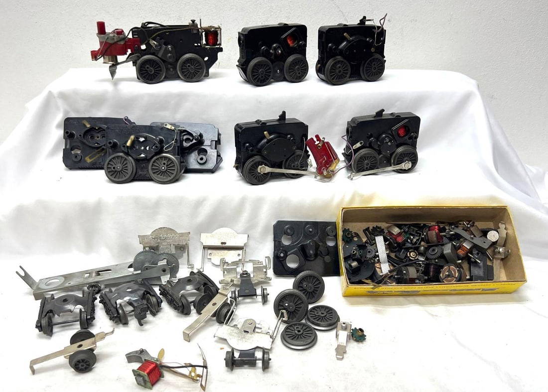 Postwar Lionel O Gauge Scout Style Locomotive Motor Housings Armatures ...