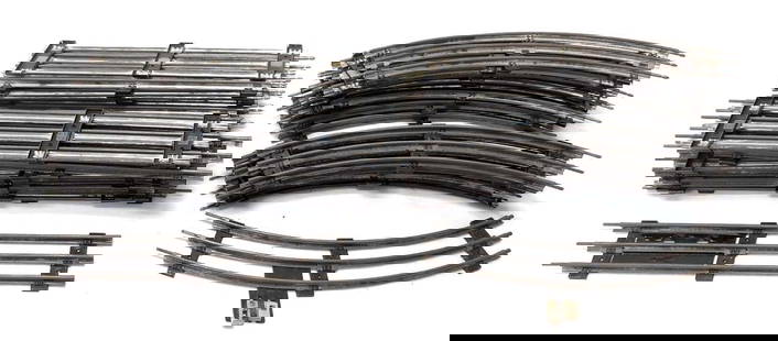 Prewar/postwar Lionel Marx 027 Curved Straight Uncoupler Auction