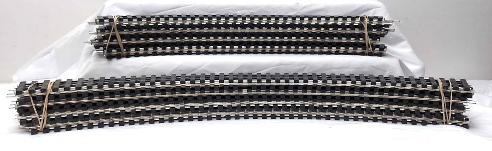 Fifty-two Modern Era Lionel O Gauge Sections O72 Track Auction