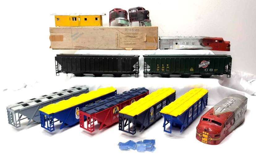 2 Rail O Scale Kitbash Caboose Project Lionel F3a Shells Hopper Shells