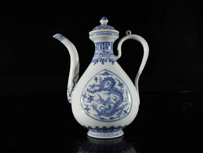A Blue and White 'Dragon' Ewer (#9007) on Apr 02, 2022 | Himalayan ...