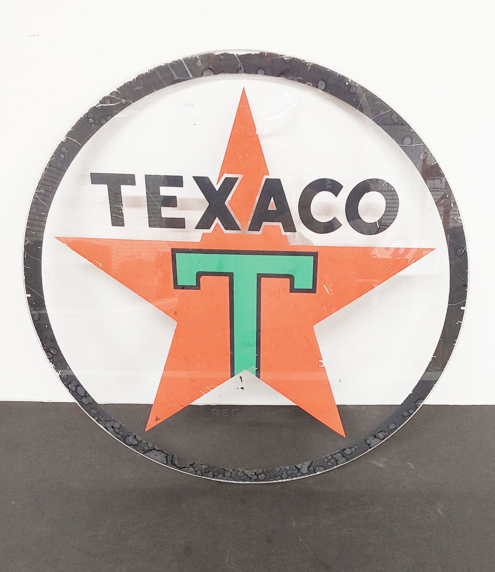 Round Glass Texaco Sign