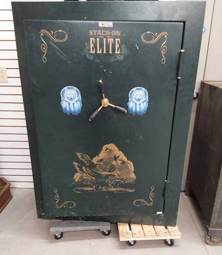 Stack On Elite gun safe (#0352) on Aug 30, 2022 | Freeman Yoder ...