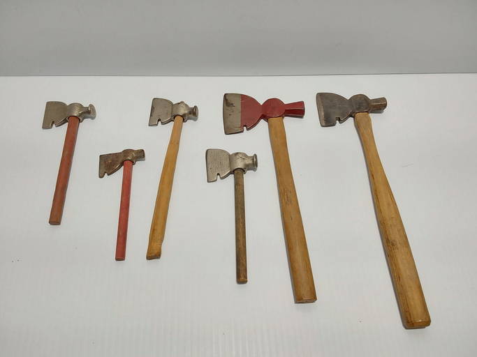 (6) Miniature Axes