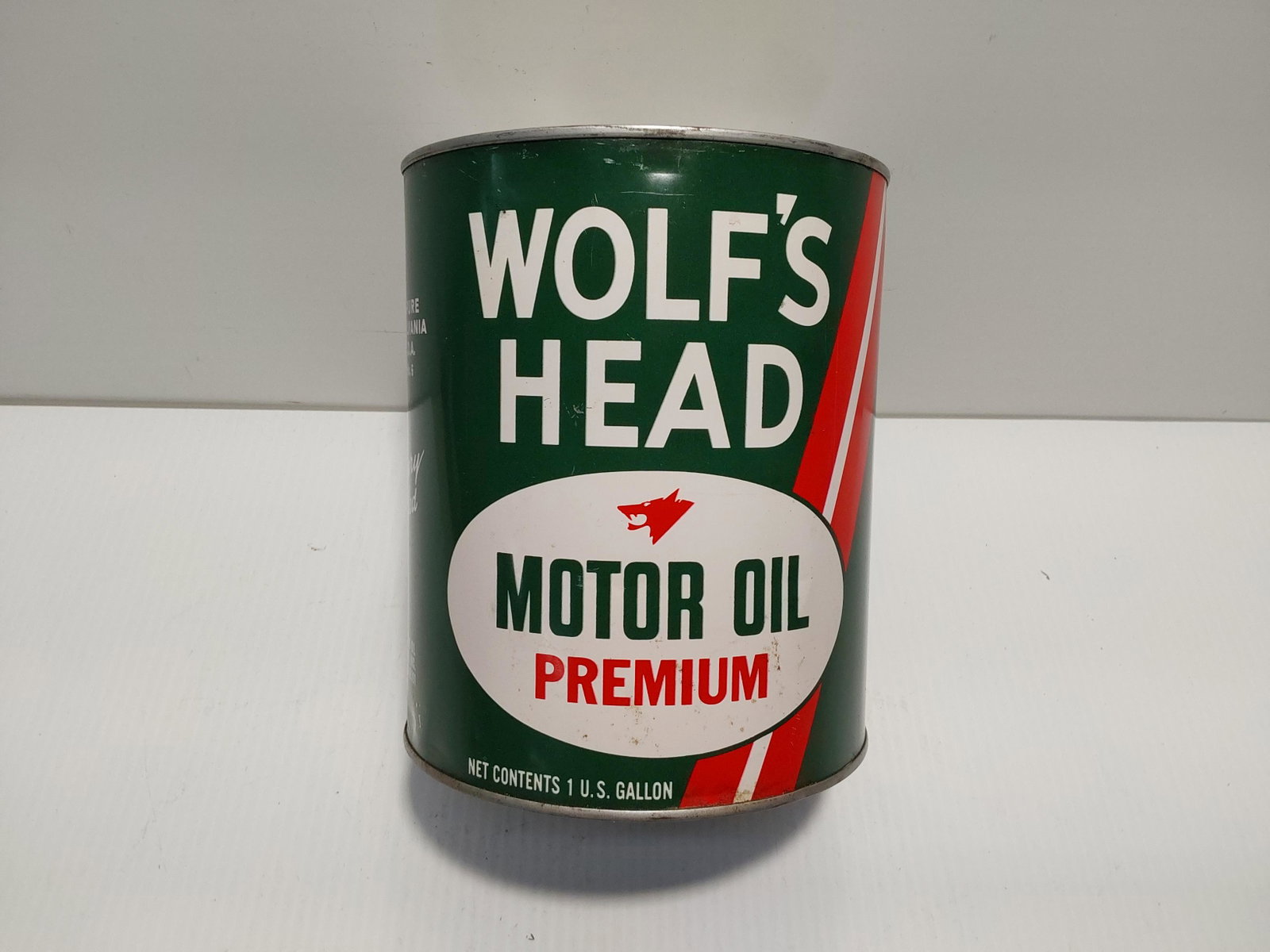 Wolf's Head Motor Oil Can