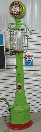 Fry model 17 (5) gallon gas pump (#0126) on Jan 28, 2023 | Freeman Yoder Auctions in PA