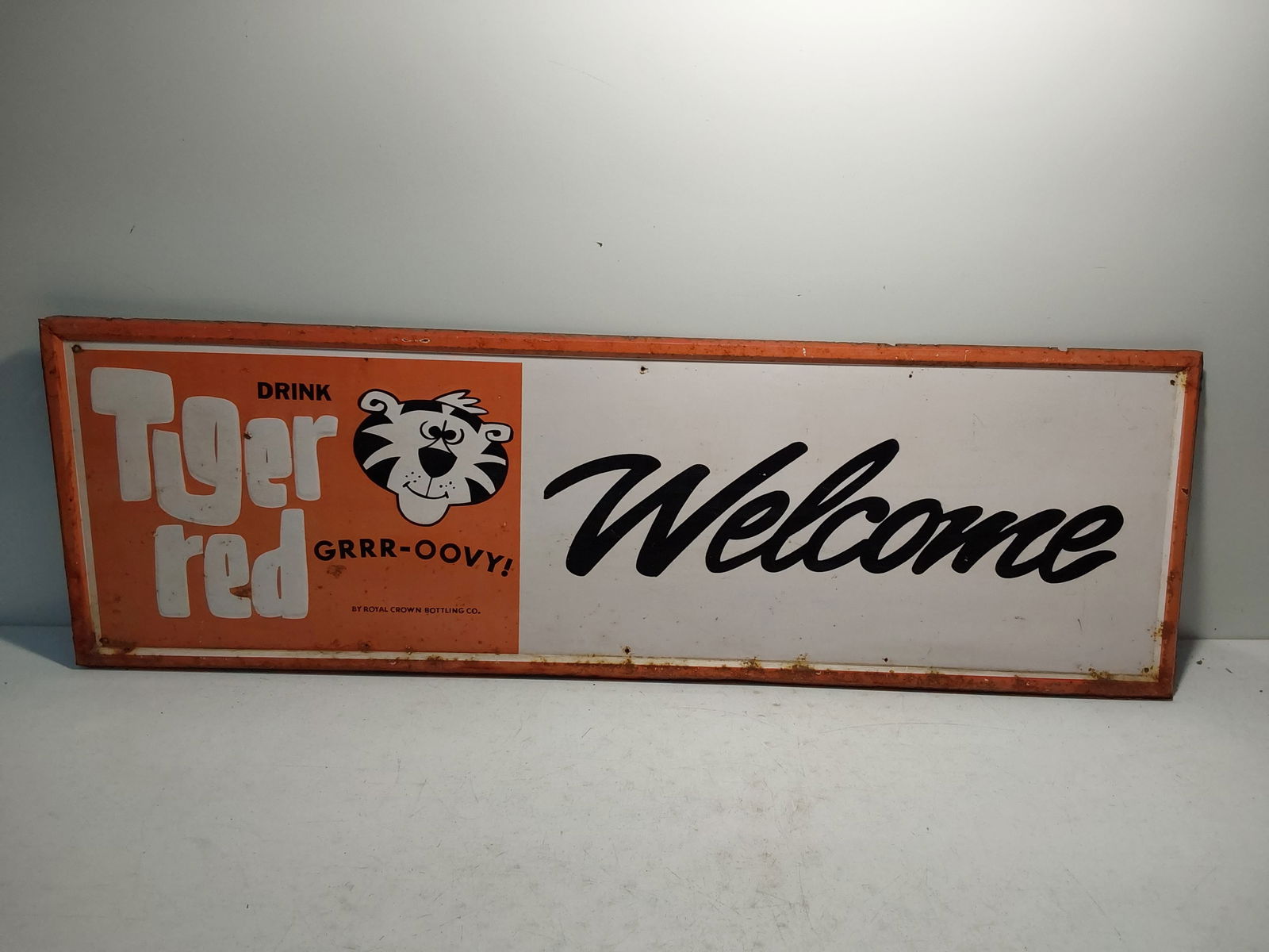 Tiger Red "welcome" Sst Sign Auction