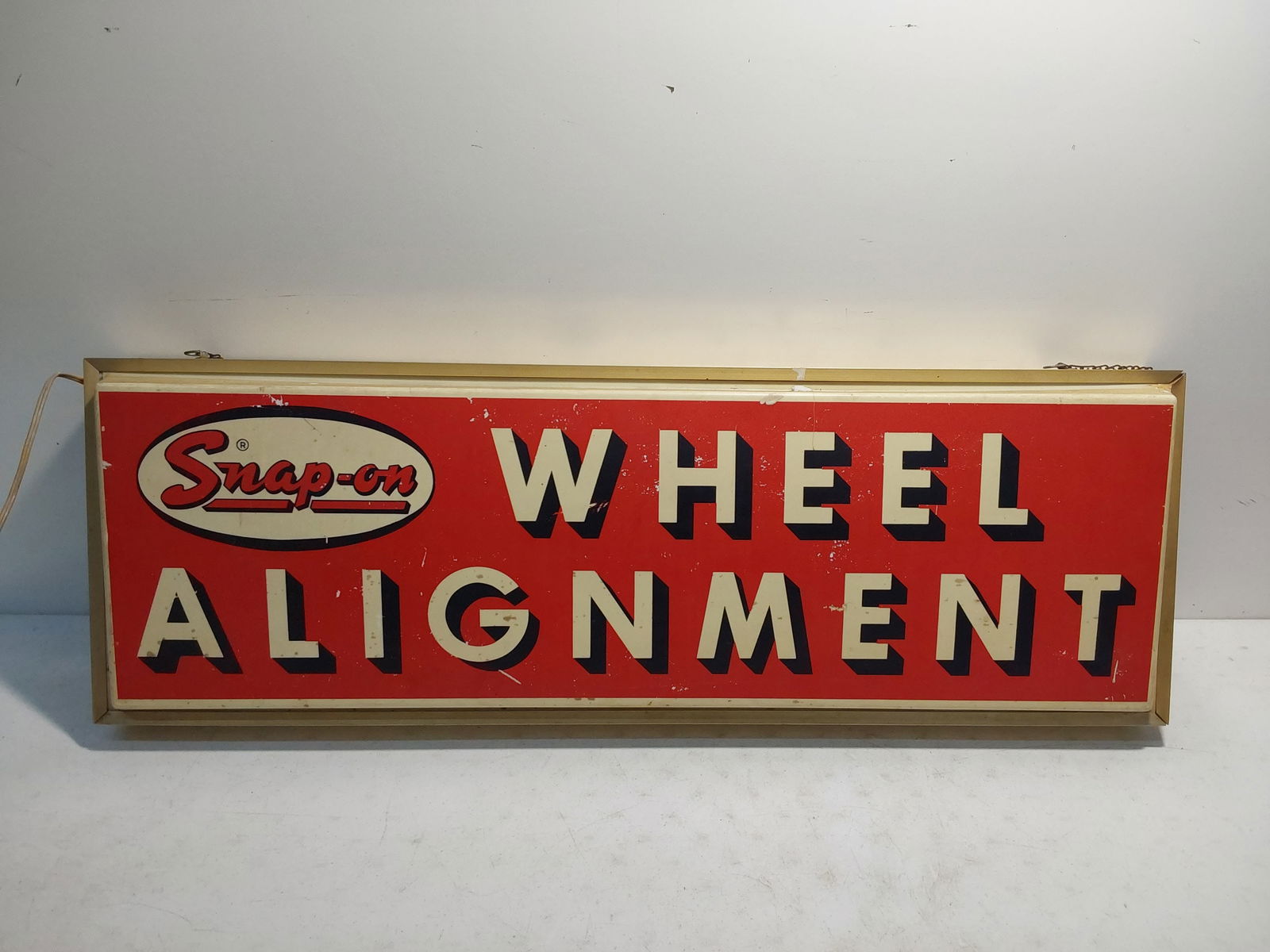 Snap-on Wheel Alignment Lighted Sign Auction