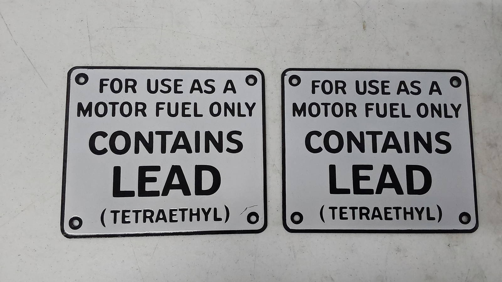 (2) Nos Porcelain "contains Lead" Signs Auction