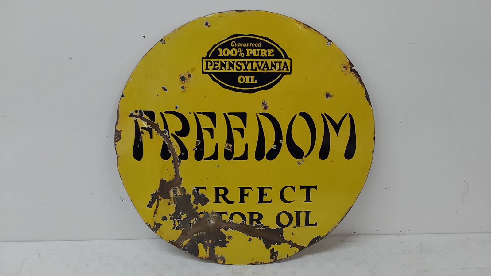 Freedom Oil Dsp Sign Auction