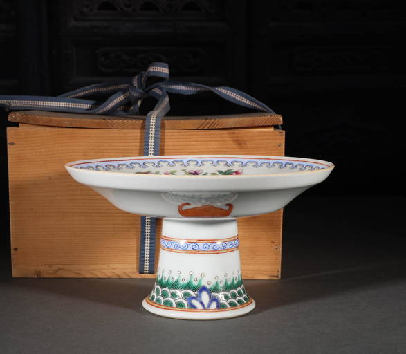 Chinese Powder Enamel High Foot Plate From The Qing Dynasty