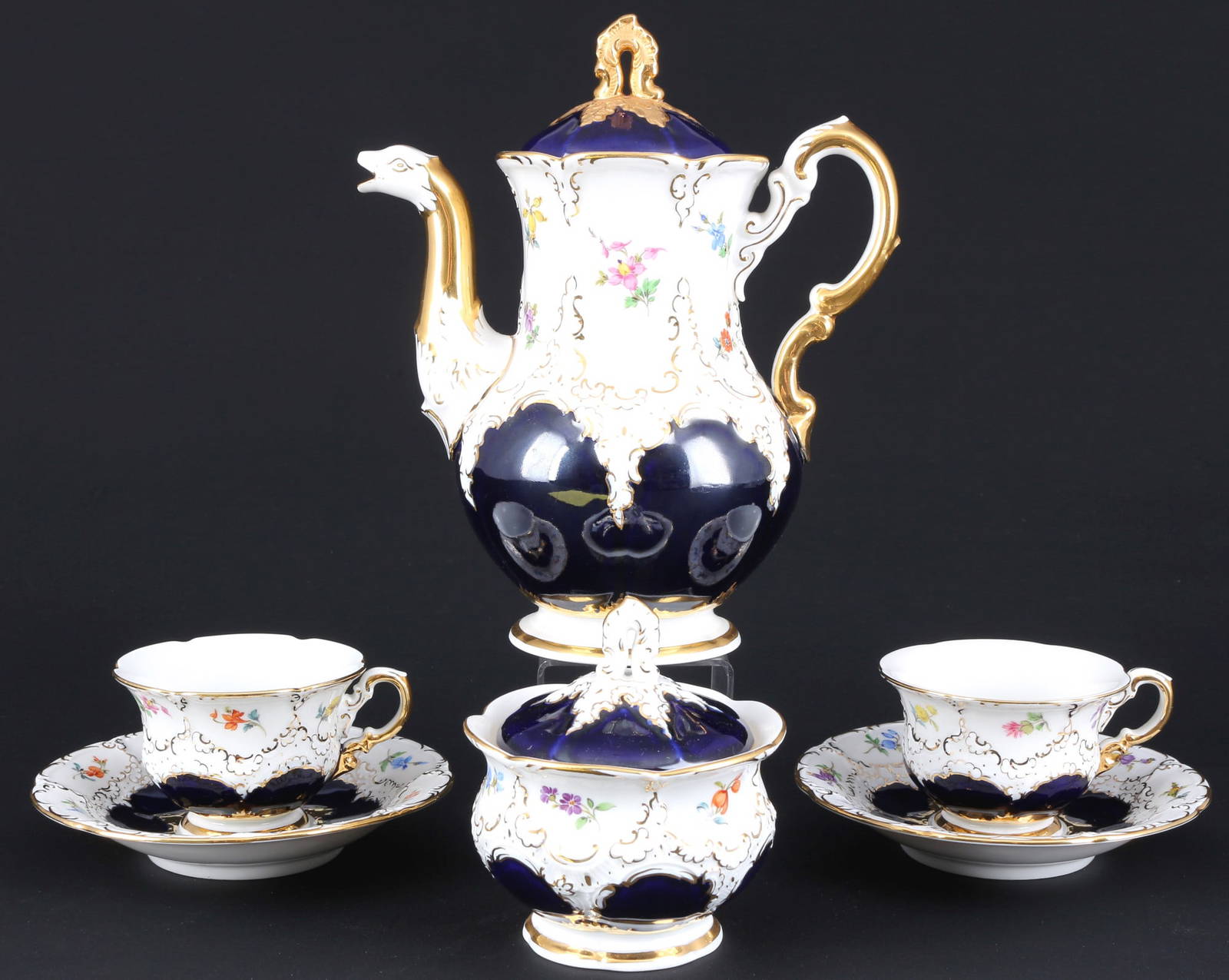 Meissen B-form Royal Blue Strewn Flowers Mocha Set For 2 Persons, Auction