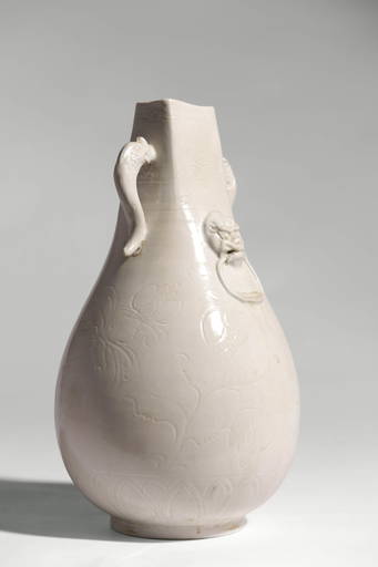 Ding Ware White Glaze Vase (#0194) on Apr 16, 2022 | Legend Artworks ...