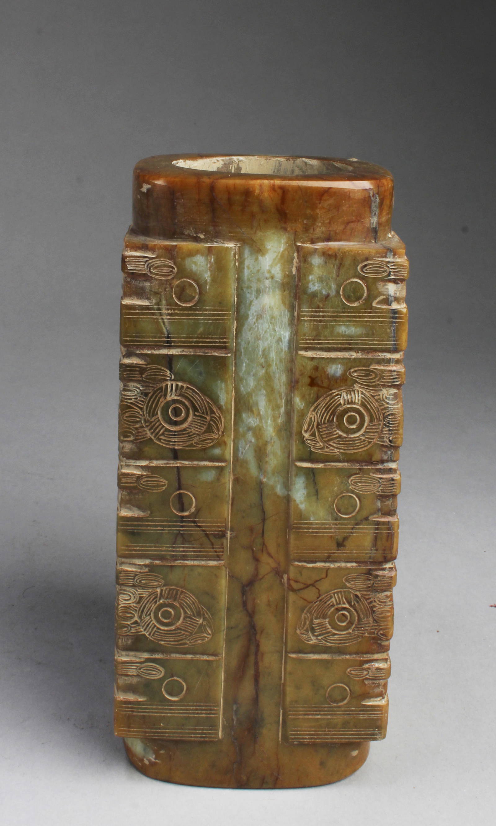 Chinese Jade 'cong' Auction