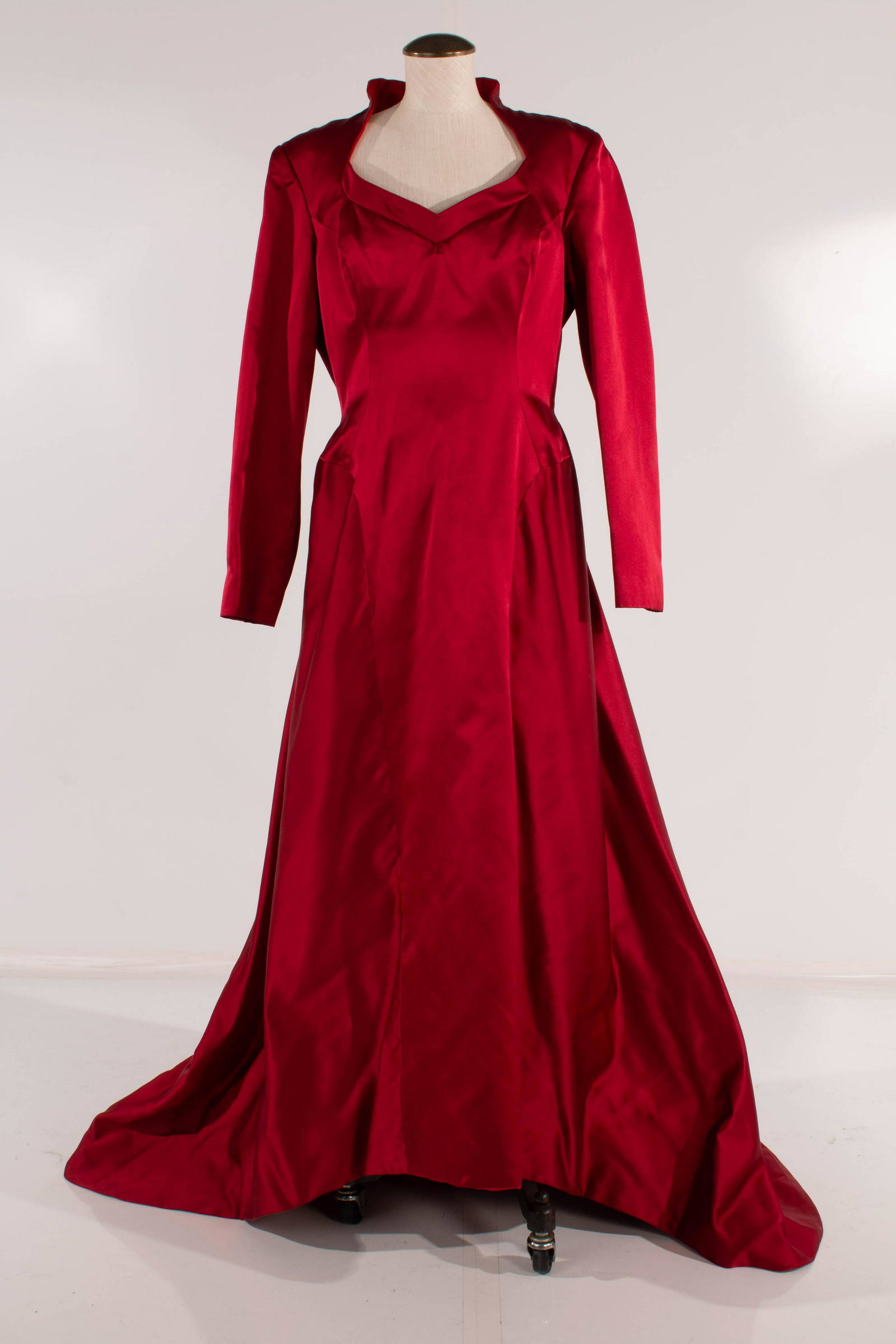 Helen Morley Silk/satin Gown Cherry Auction