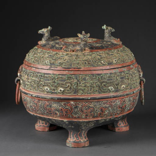 Before The Ming Dynasty, Colored Three Legged Dragon Patterned Beast ...