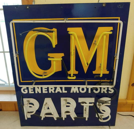 GM Parts Dept Neon sign - May 21, 2022 | W Yoder Auction LLC in WI