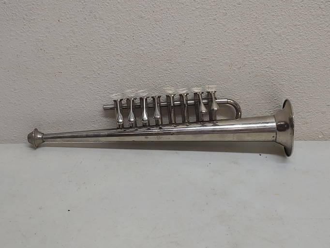10 Horn Like Instrument (#0047) on Mar 18, 2023 | W Yoder Auction LLC in WI