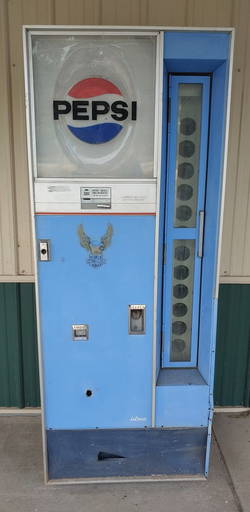 Lacrosse Pepsi Vending Machine