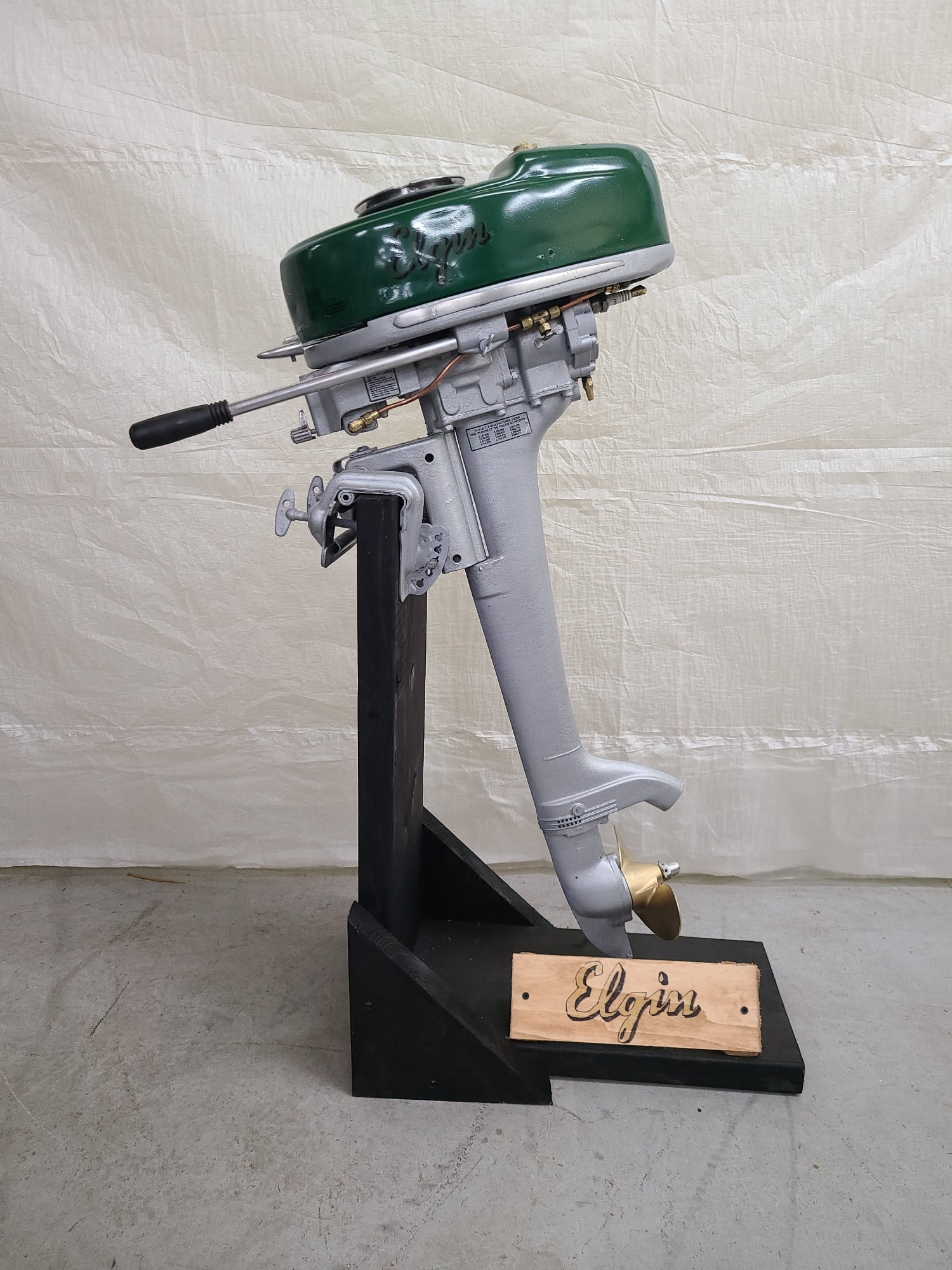 Elgin Short Shaft Outboard Motor Auction