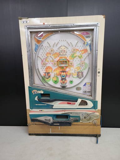 1970s Daiichi New Vanguard Plinko Style Machine