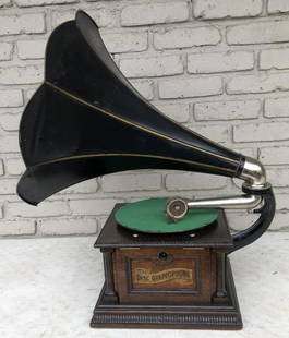 Columbia Graphophone Bv With Horn And Record