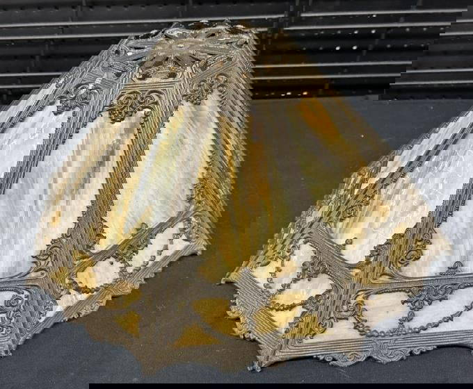 Circa 1910 Slag Glass Lamp Shade, Decoratives Borders Intact, ( A Few ...