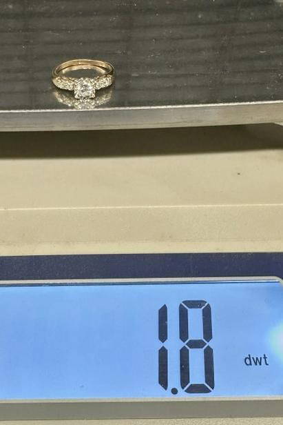 14k Diamond Engagement Ring, Size 7.5, With (2) Diamond Chips On Each ...