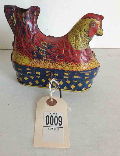 Baldwin Mfg. Co. Tin Litho Wind Up Chicken That Lays