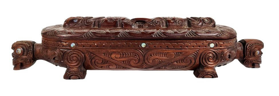 Fantastic Vintage Hand Carved Maori Feather Box