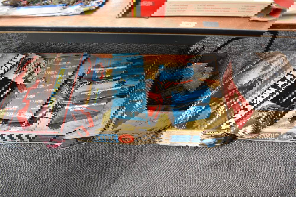 A Large Collection Of Scalextric Including Grand Prix 80 Set In ...