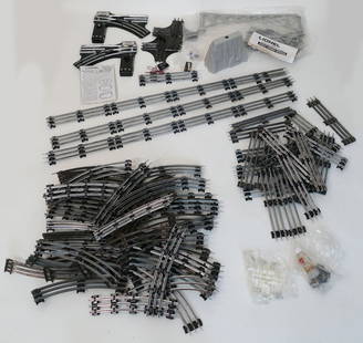 Lionel O Gauge Tracks And Accessories/structures